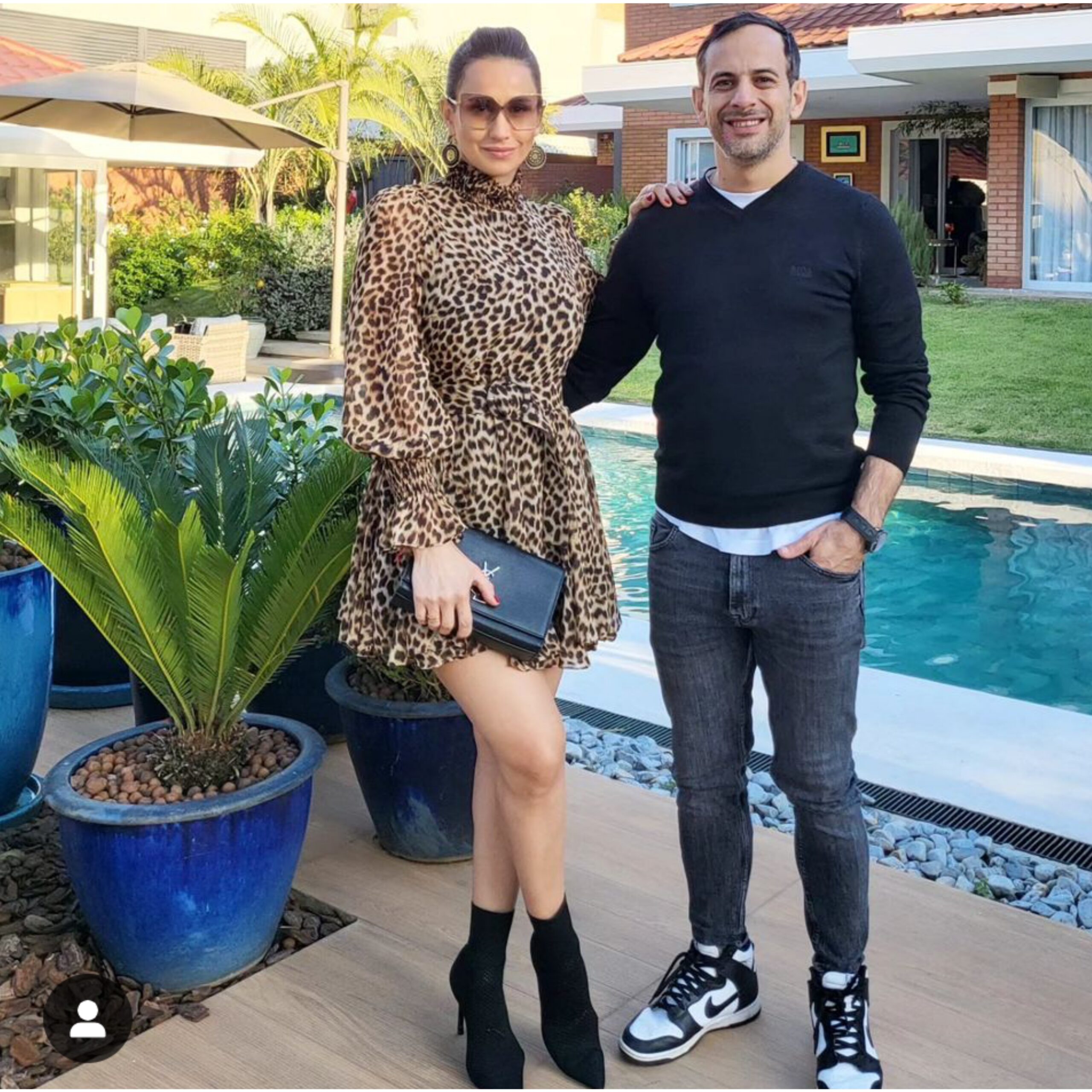 Popular / Helem Roux presume a su chuli y anda más enamorada que nunca