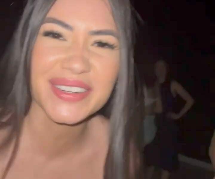 Popular / Se cortó la lú en pleno concurso de Miss UNA