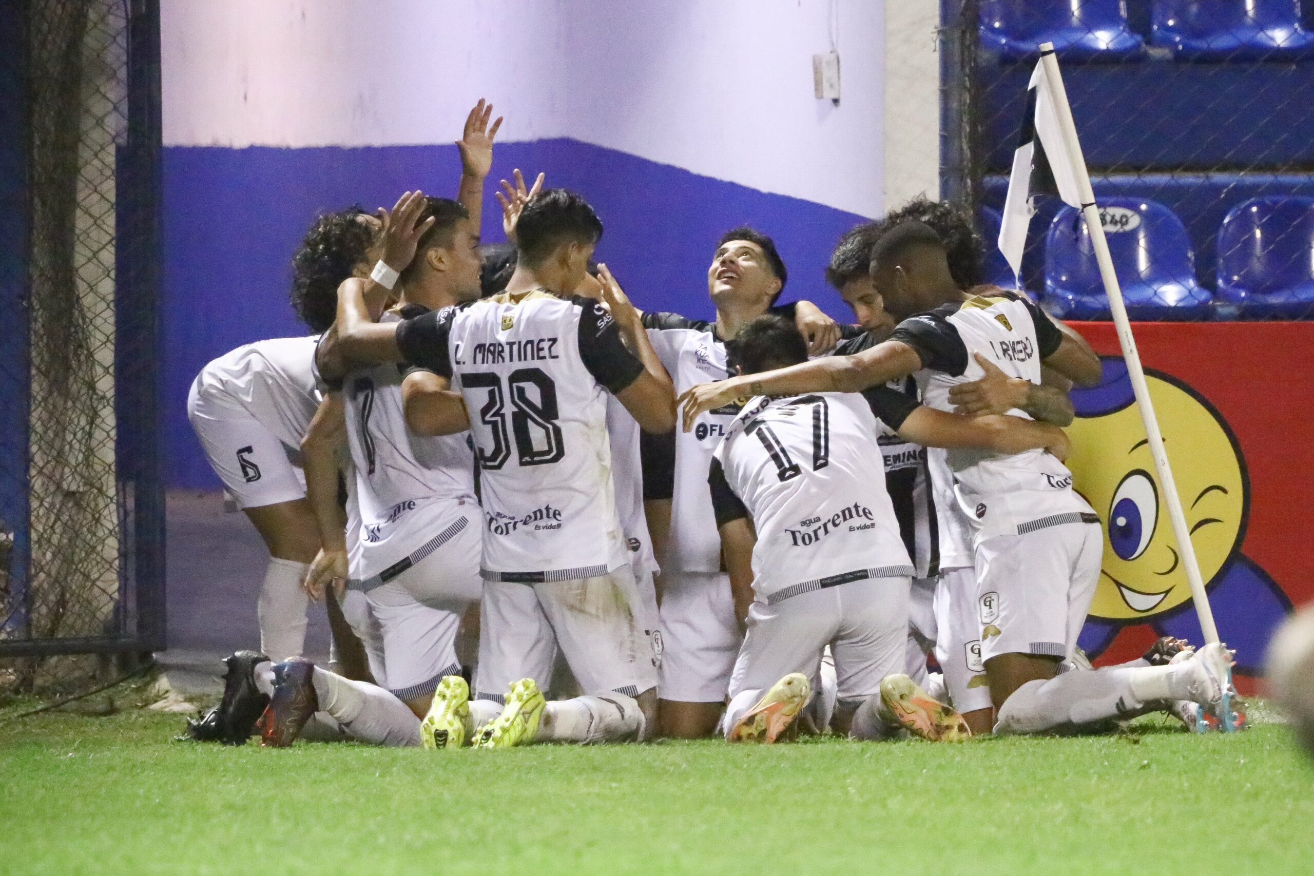 Popular / Tacuary no se apiadó de Libertad y lo basureó vaipaite