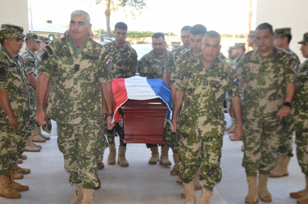 Popular / Rindieron homenaje a milico fallecido