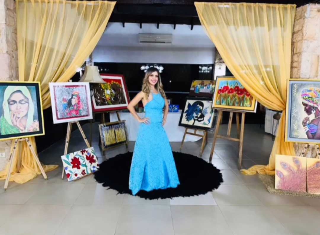 Popular / (VIDEO)El éxito de Alicia Ramírez tras exponer sus pinturas