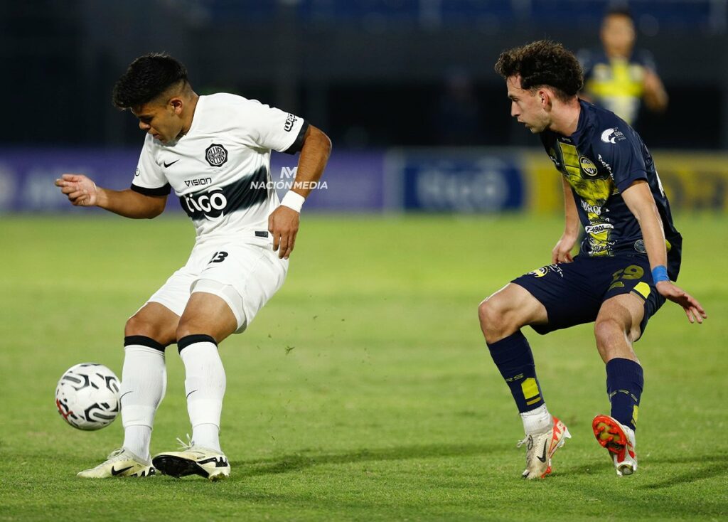 Popular / El Triki le da un golpazo al Decano que se baja de la lucha ...