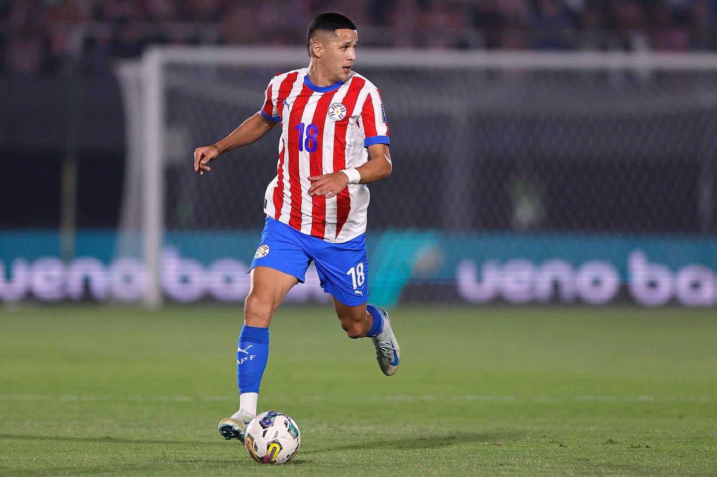 Popular / ¿El equipo de Alex Arce le rinde homenaje con su nueva remera?