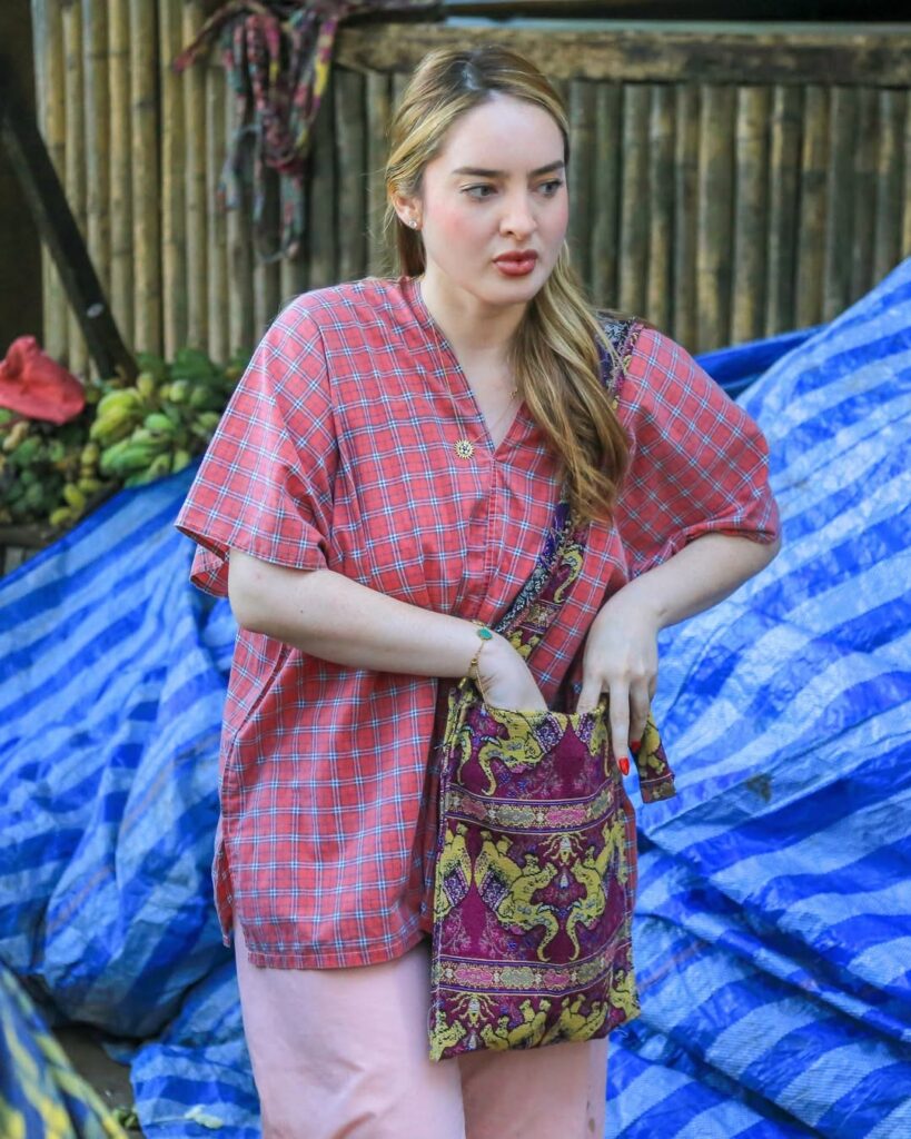 Popular / (GALERÍA) ¡Ésta cuerona sería la nueva chuli del pelotero ...