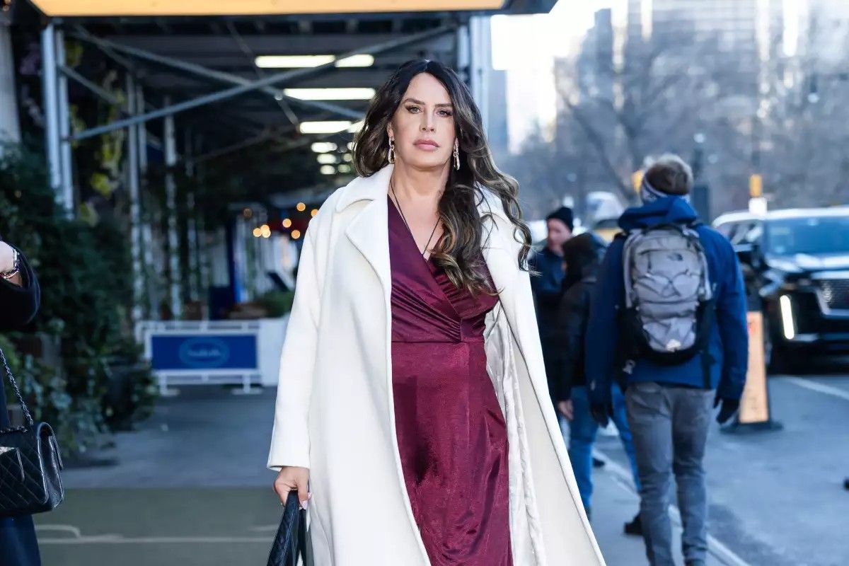 Popular / ¡Ella es la primera mujer trans nominada al Oscar como "Mejor ...