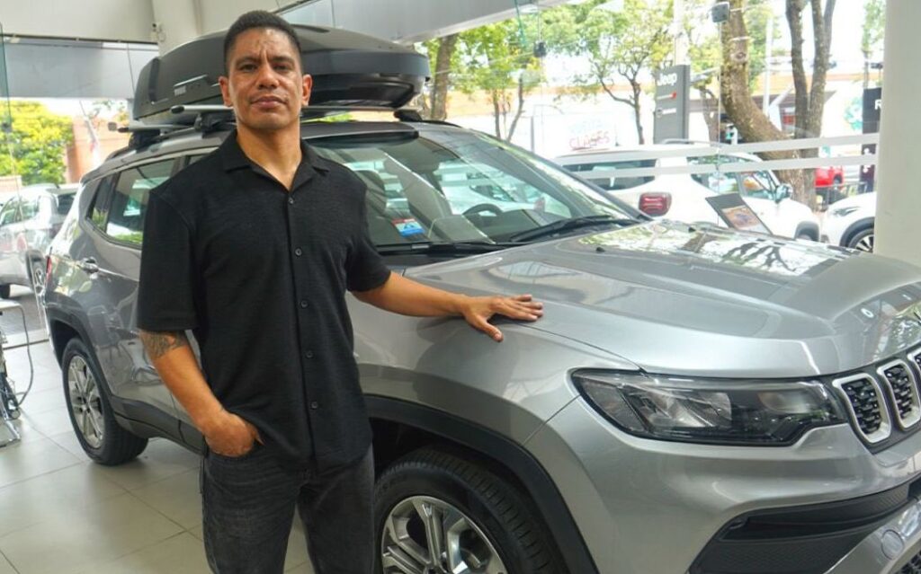 Popular / Rodolfo Gamarra, de futbolista a vendedor de autos