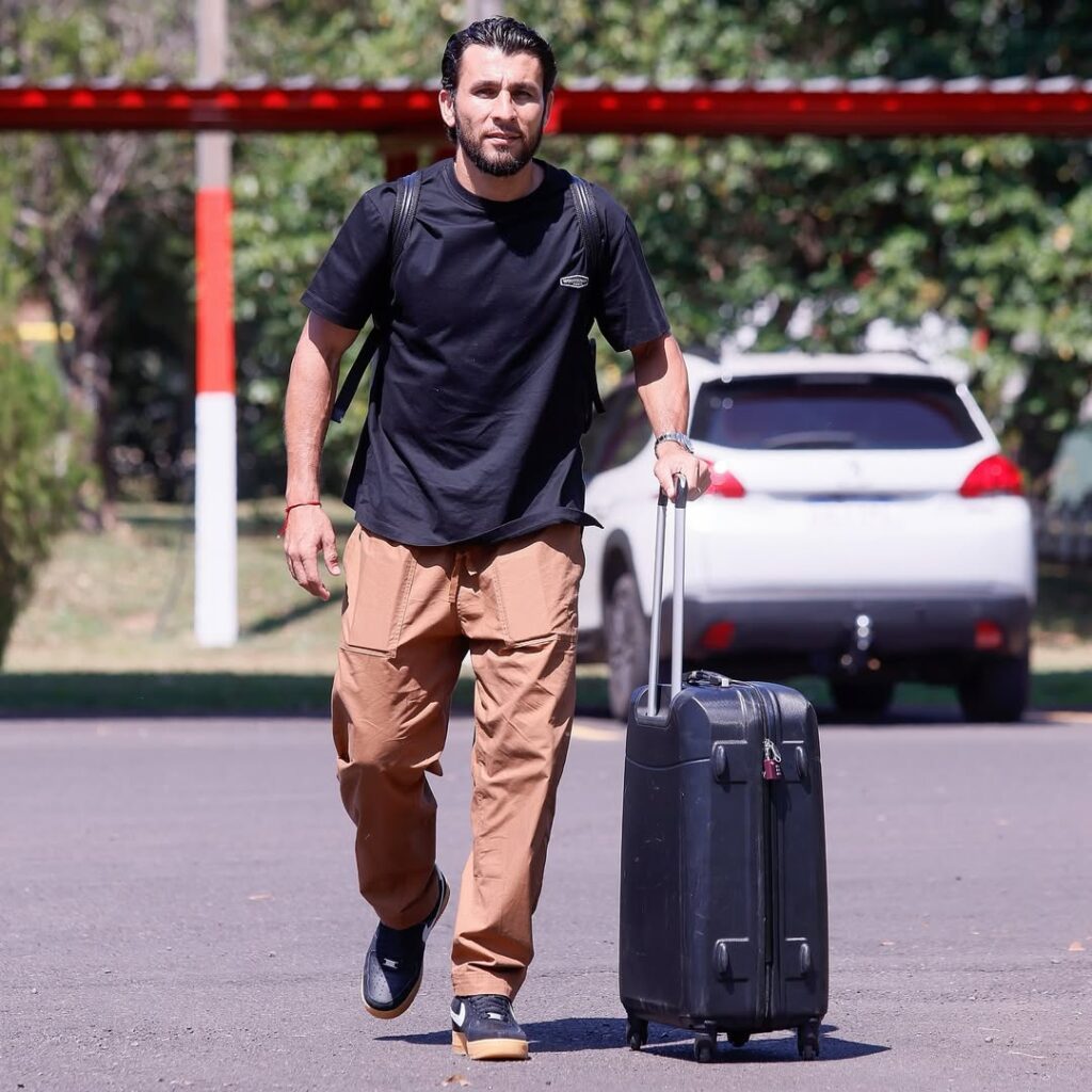 Popular / ¡Alta facha! Se impone la moda "oversize" entre los jugadores ...