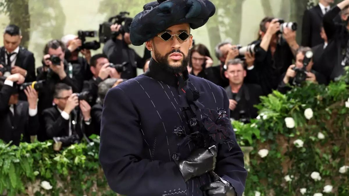 Popular / ¡Bad Bunny es demandado por presunto copiatín en una de sus ...