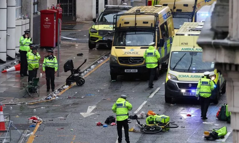 Popular / Loco del volante atropelló a hinchas del Liverpool durante ...
