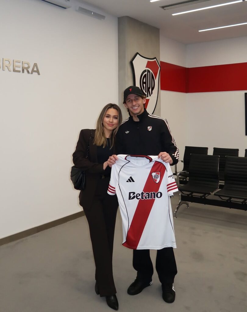 Popular / ¡La novia de Matías Galarza le dejó un mensaje chulinísima ...